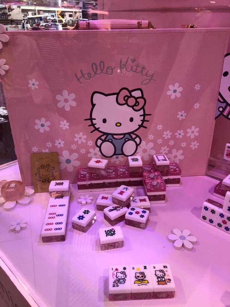 Sanrio Hello Kitty Mahjong Set (Pink), Hobbies & Toys, Toys & Games on ...