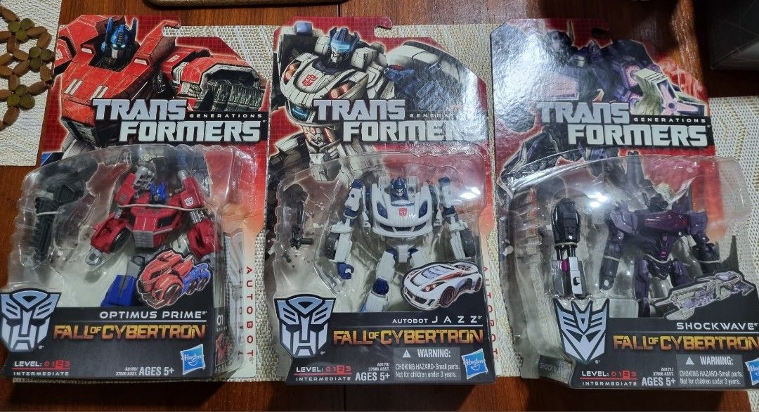[Set of 8]: Transformers Fall of Cybertron figures, Hobbies & Toys ...