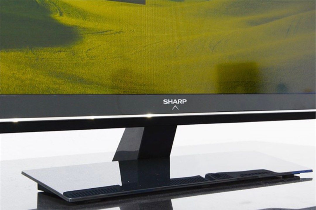 SHARP LC-32LE155M LED BACKLIGHT TV, TV & Home Appliances, TV & Entertainment, TV on Carousell