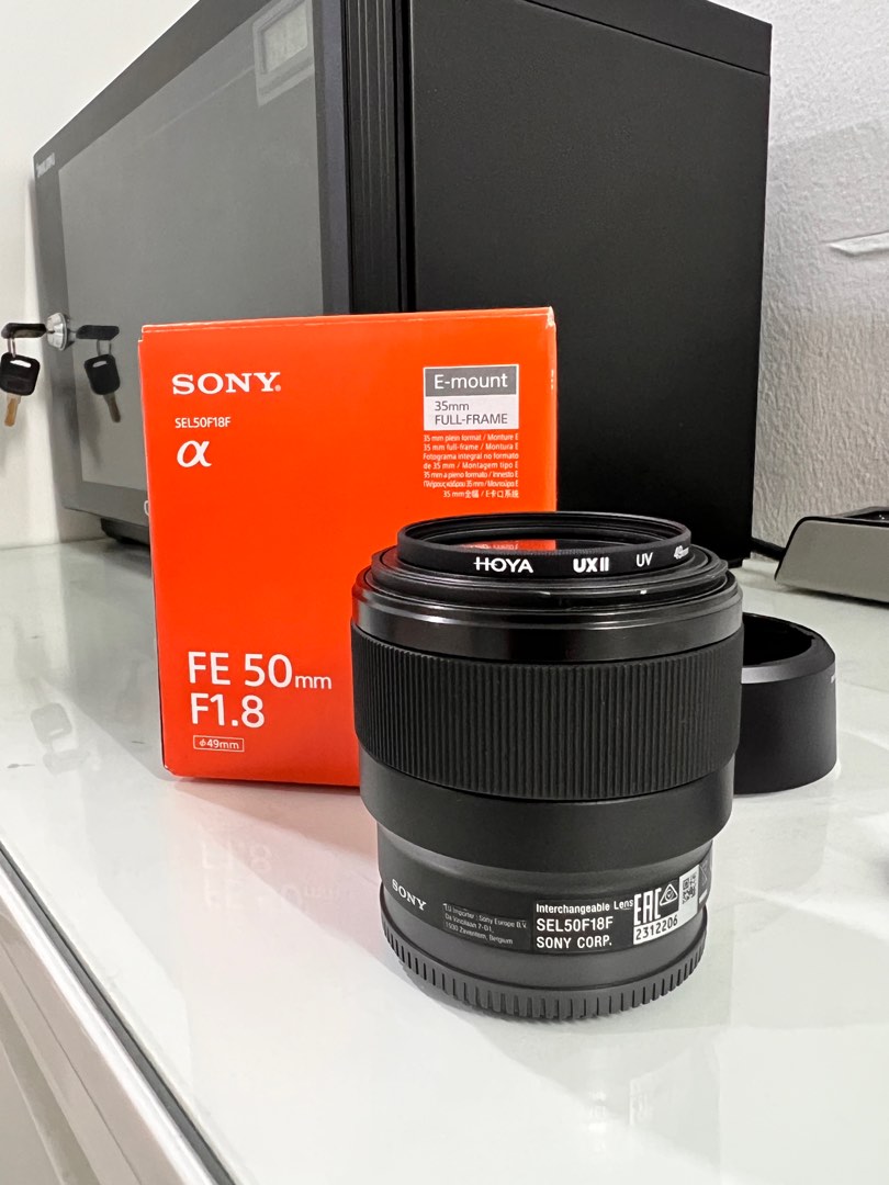 SONY FE 50 F1.8, Photography, Lens & Kits on Carousell