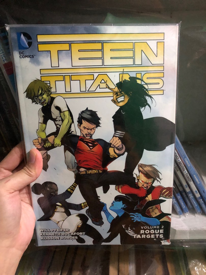 TEEN TITANS ROGUE TARGETS TPB on Carousell