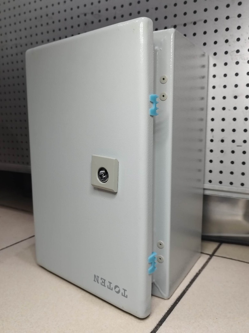 Toten Outdoor CB Enclosure Mounting Panel, Powdercoated White Gray ...