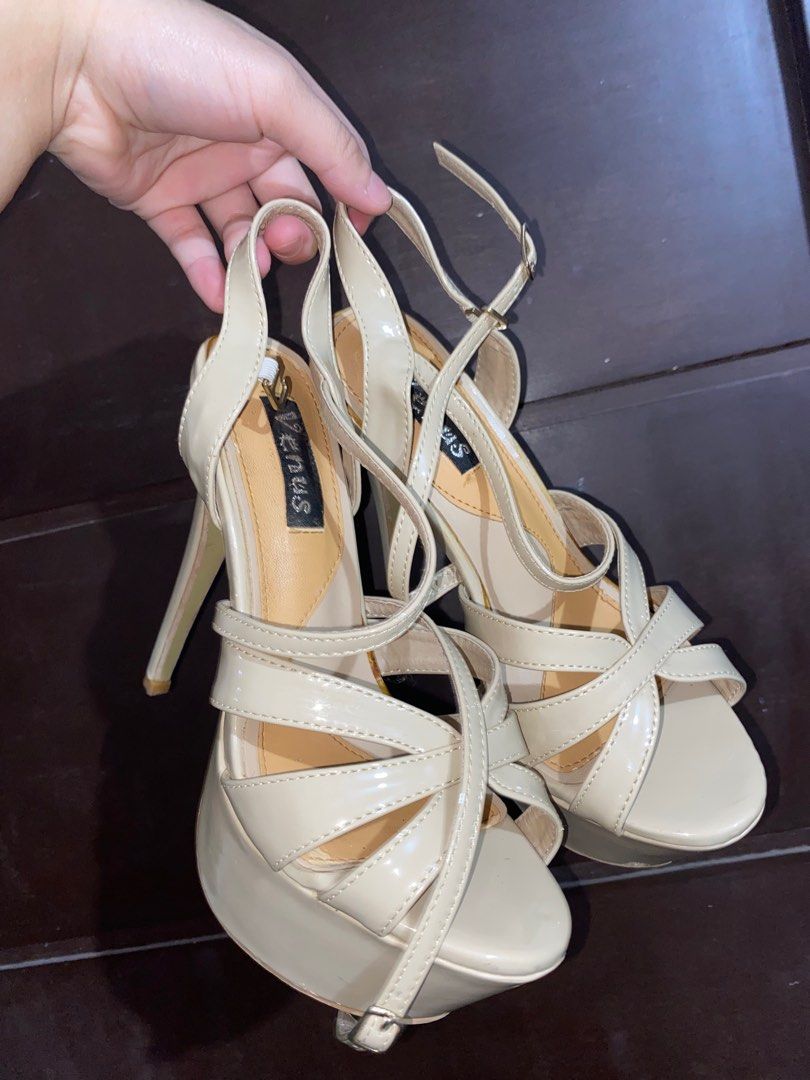 Venus Pageant Heels, Women's Fashion, Footwear, Heels on Carousell