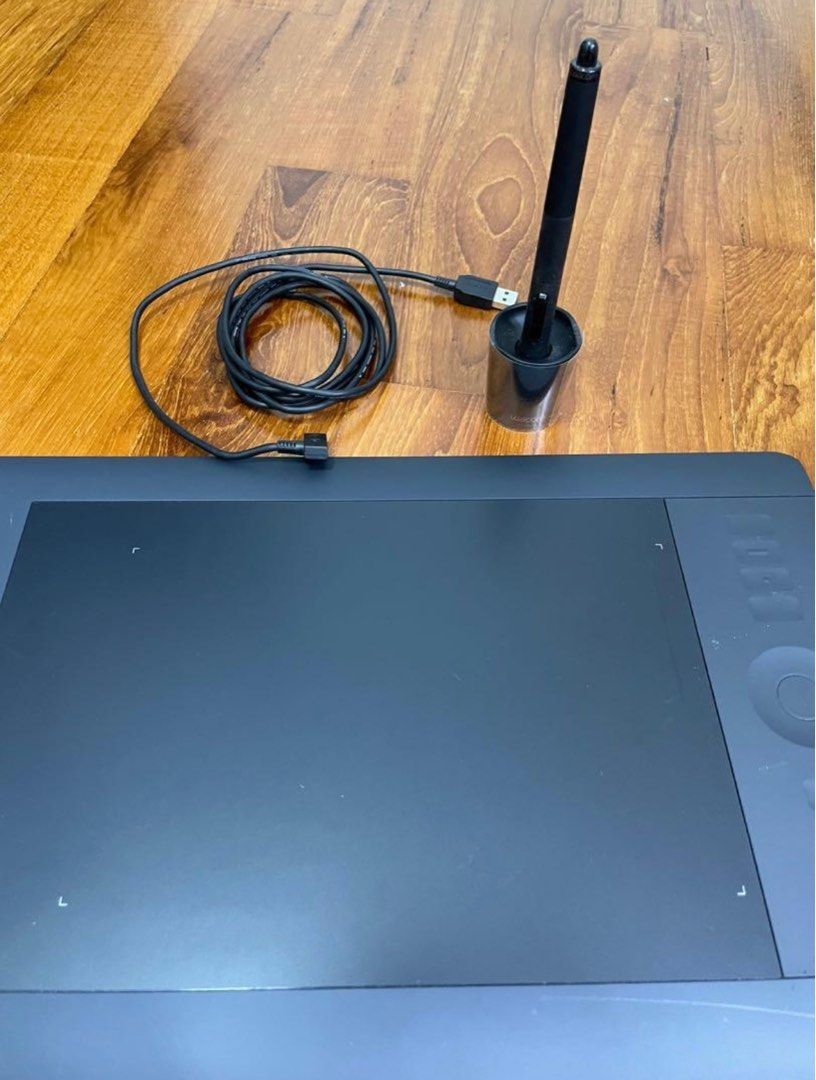 Wacom Intuos Touch 5 Drawing Tablet (RTP: $300-400) Digital ...