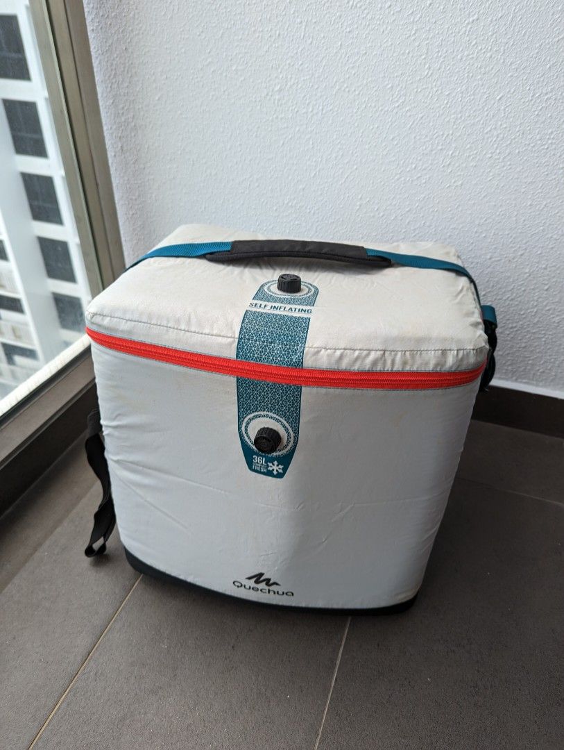 36L inflatable cooler box, Women's Fashion, Bags & Wallets, Tote Bags ...
