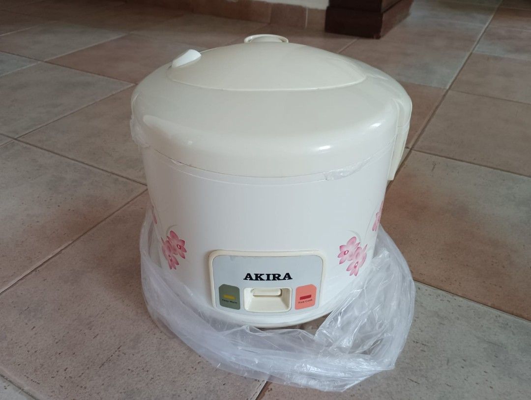 Akira 1.8L rice cooker, TV & Home Appliances, Kitchen Appliances ...