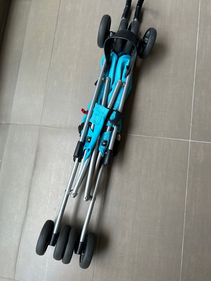 Basic travel stroller, Babies & Kids, Going Out, Strollers on Carousell