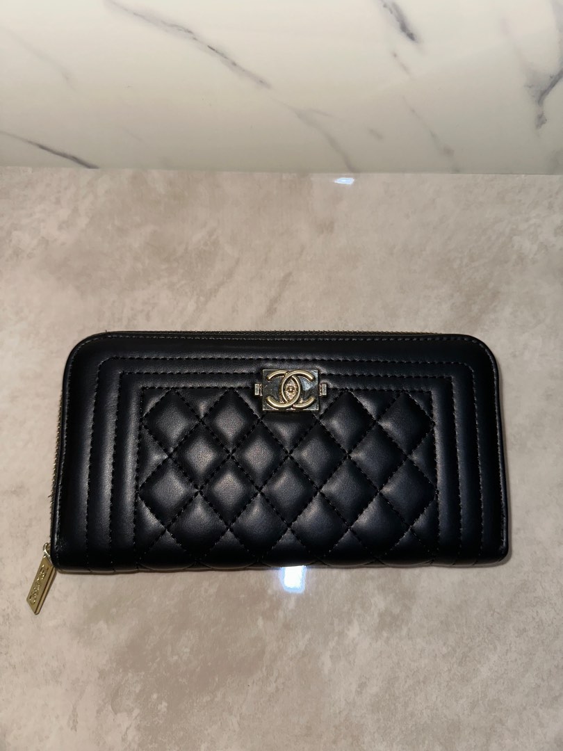 Channel Wallet, Women's Fashion, Bags & Wallets, Wallets & Card holders ...
