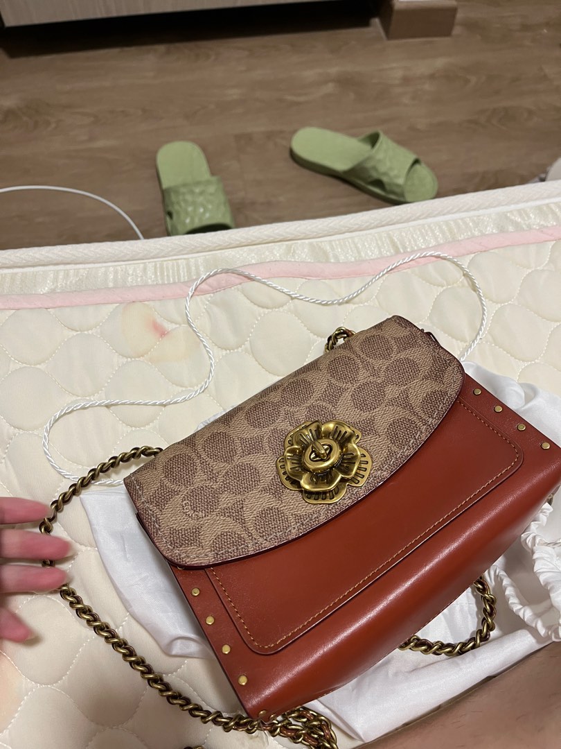 Coach Bag, Women's Fashion, Bags & Wallets, Shoulder Bags on Carousell