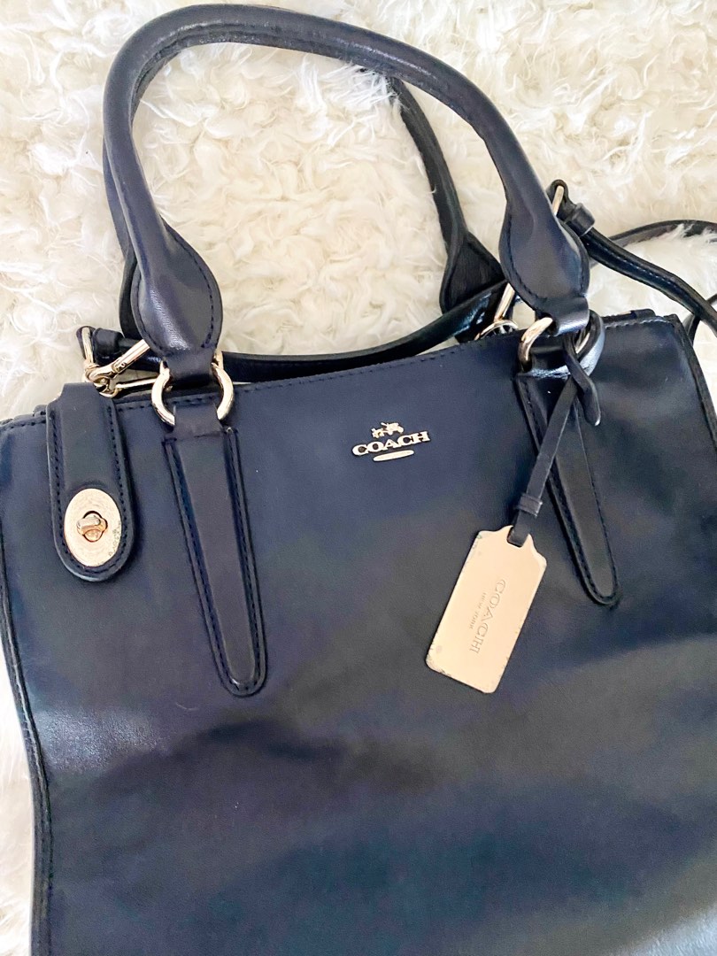 Coach Crosby Caryall Crossbody navy blue, Women's Fashion, Bags ...