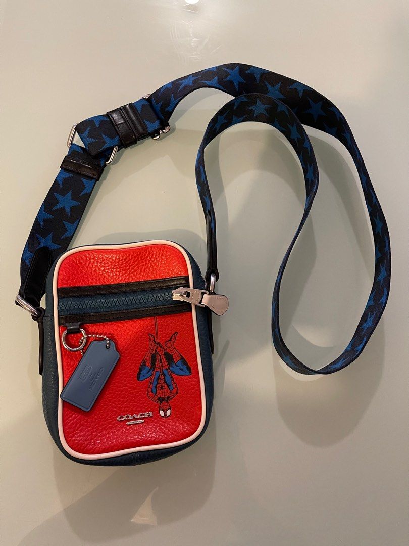 Coach x marvel Spider-Man, 名牌, 手袋及銀包 - Carousell