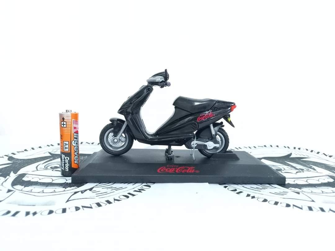 Coca-Cola / Coke Diecast/PVC Collectible Model Scooter on Carousell