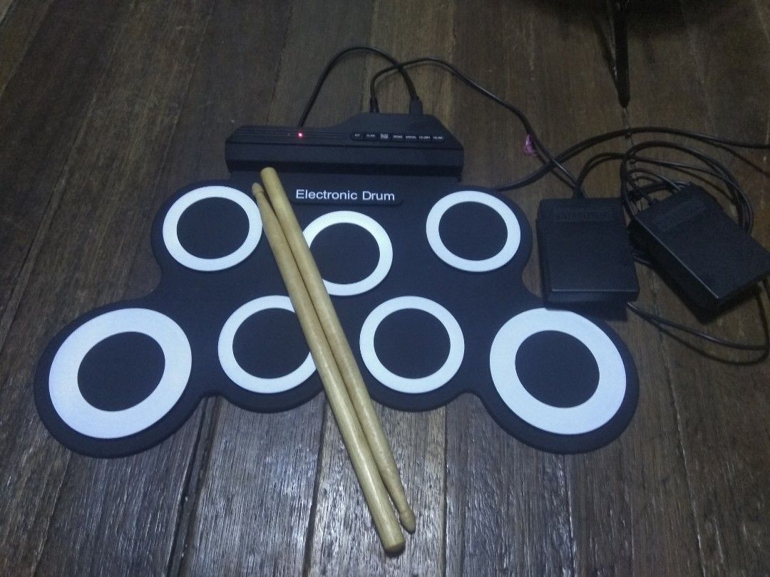 Electronic drumpad, Hobbies & Toys, Music & Media, Music Accessories on Carousell