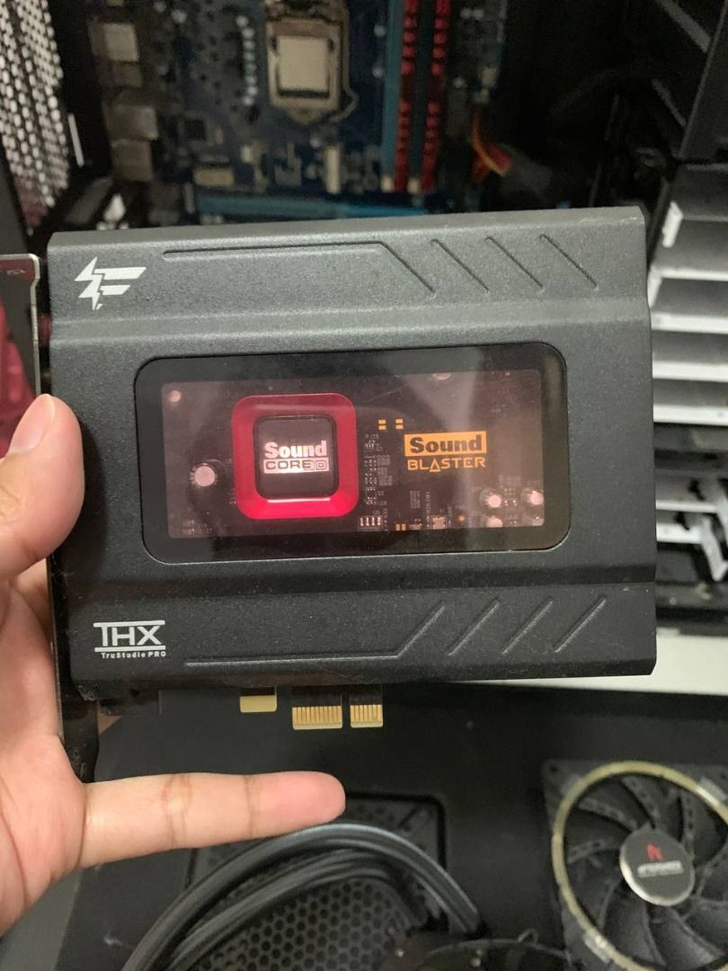 Fractal Design Define R5 Titanium ATX Casing PC Case with Parts Inside ...