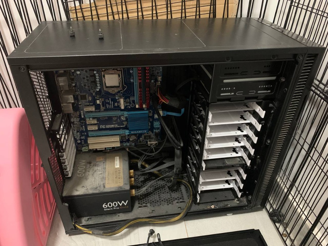 Fractal Design Define R5 Titanium ATX Casing PC Case with Parts Inside, Computers & Tech ...