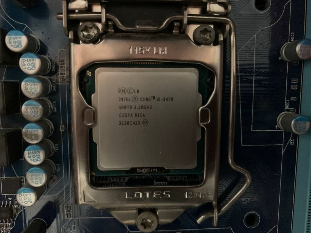 Fractal Design Define R5 Titanium ATX Casing PC Case with Parts Inside ...