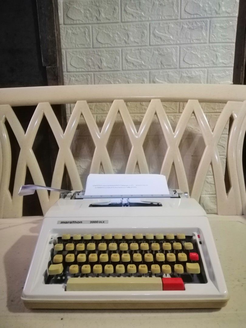F/S:Marathon 200 Deluxe Typewriter (Vintage), Hobbies & Toys ...