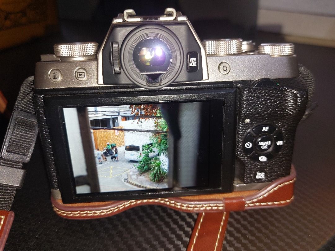 FujiFilm XT100 XT-100, Photography, Cameras on Carousell