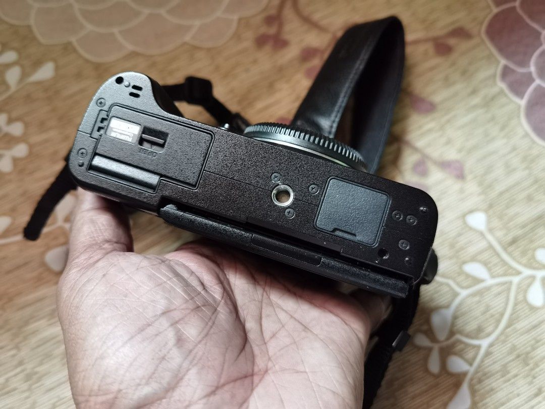 fujifilm XT2 with ef-x8 flash and low shutter count, Photography ...