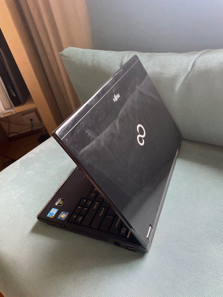 Fujitsu LifeBook SH760, Computers & Tech, Laptops & Notebooks on Carousell