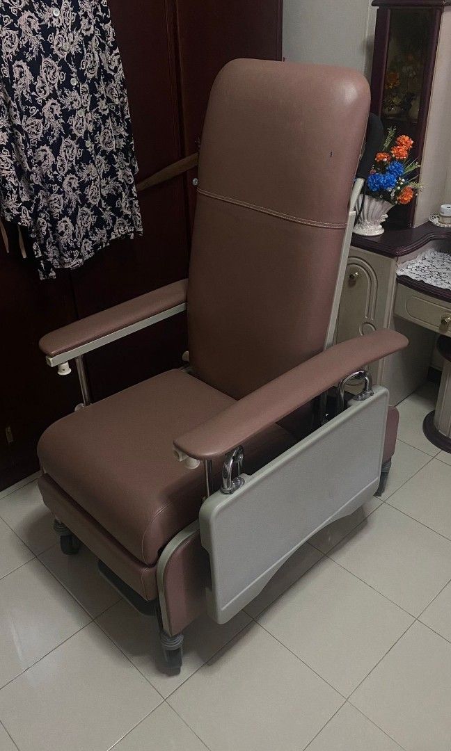 Geriatric Chair, Furniture & Home Living, Furniture, Chairs on Carousell