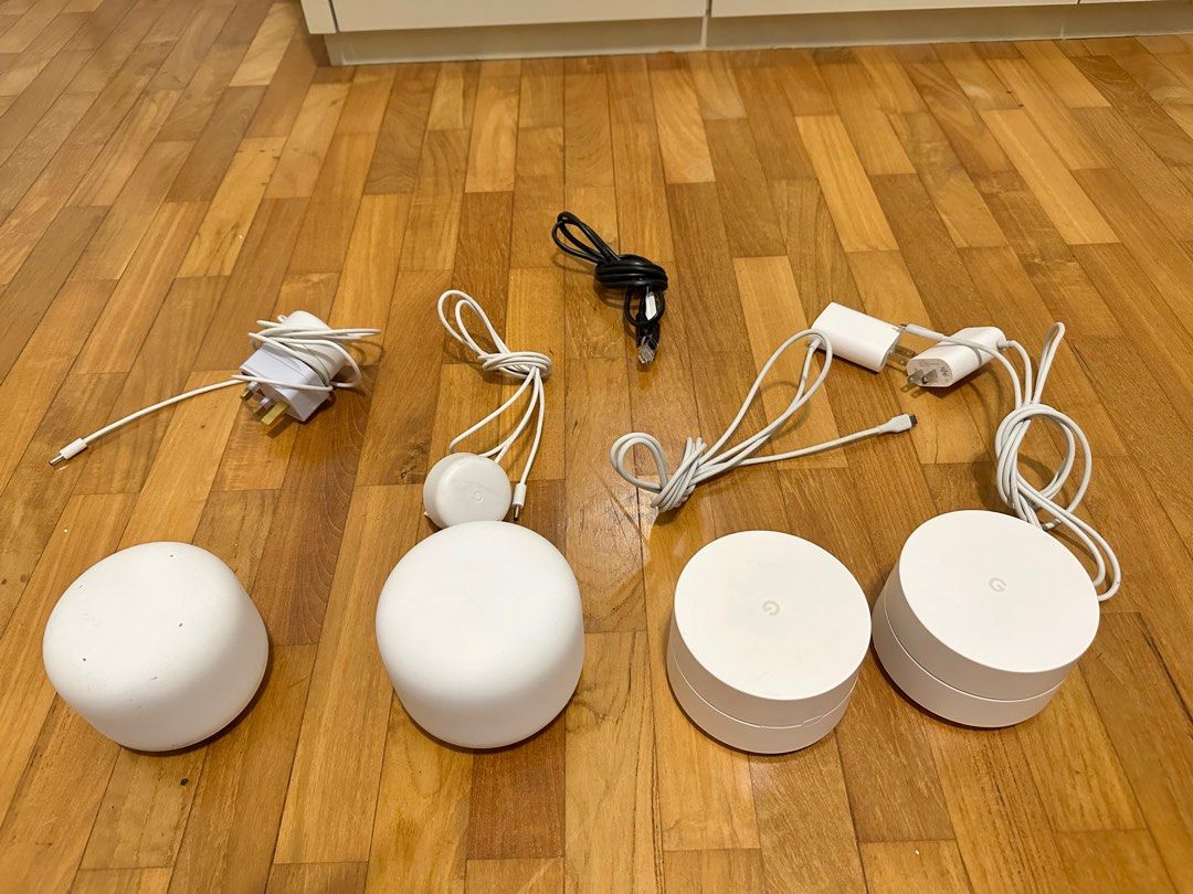 Google WiFi Mesh Router + Nest WiFi Point, Computers & Tech, Parts ...