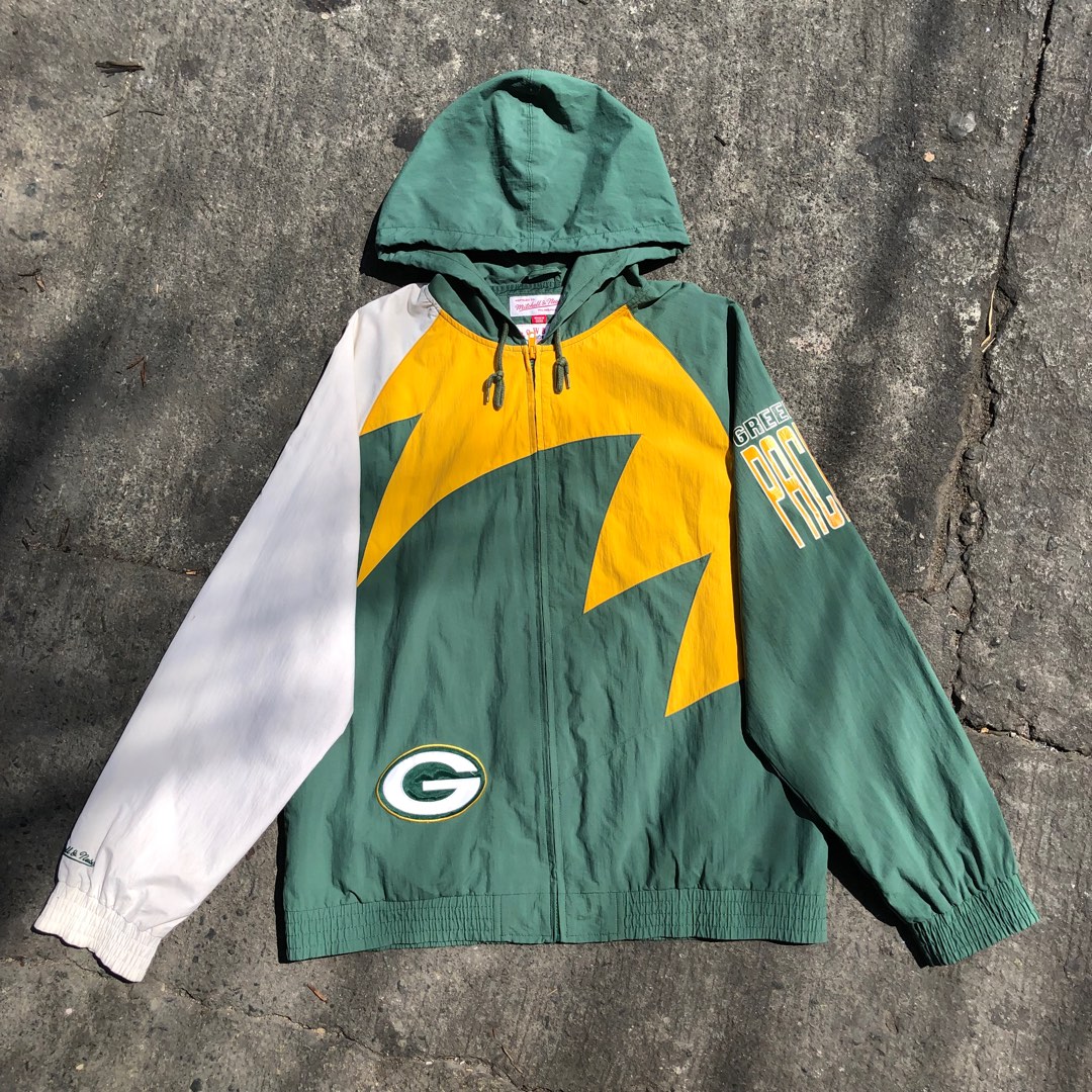 Green Bay Packers Sharktooth Jacket by Mitchell & Ness Retro on Carousell