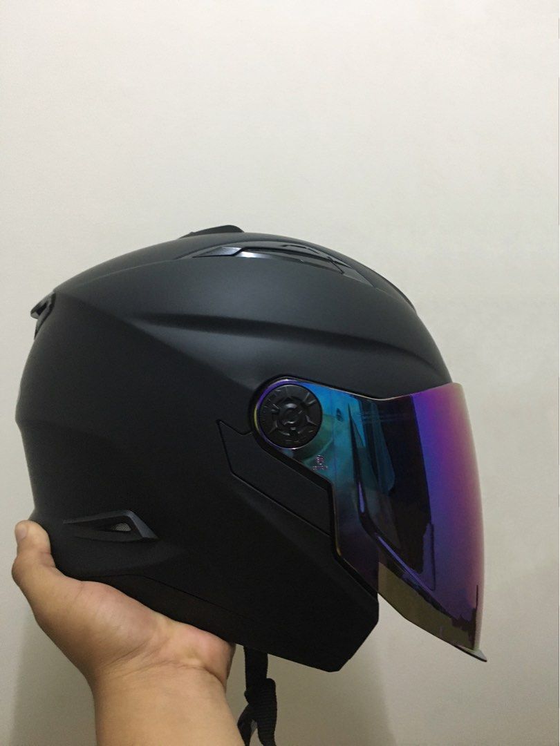 Helmet ZEUS ZS-613 MATTE BLACK, Motorbikes on Carousell