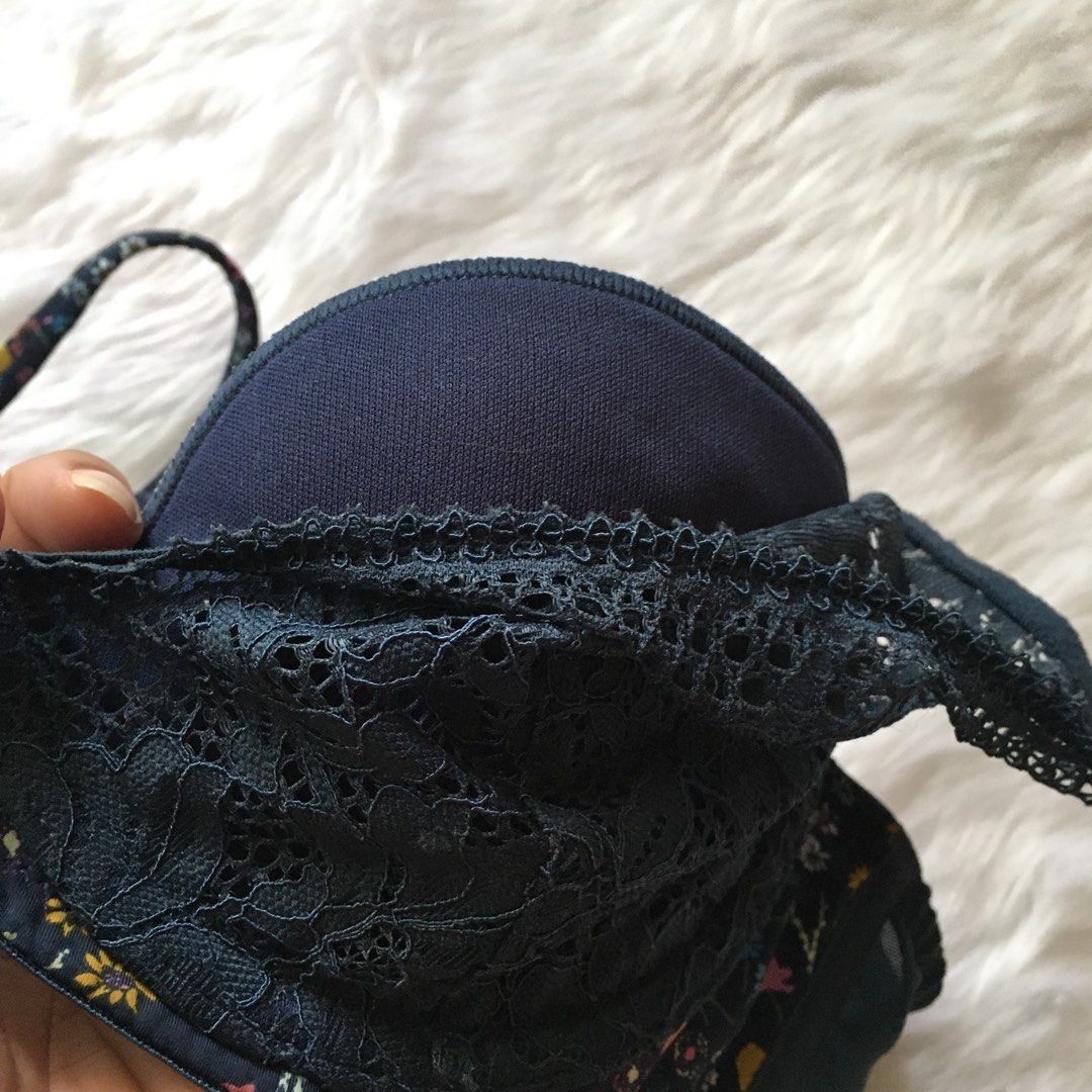 Hop Lun London Bra - 34B, Women's Fashion, Undergarments & Loungewear ...