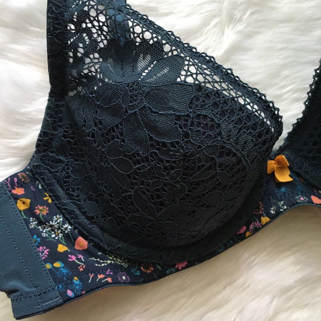 Hop Lun London Bra - 34B, Women's Fashion, Undergarments & Loungewear ...