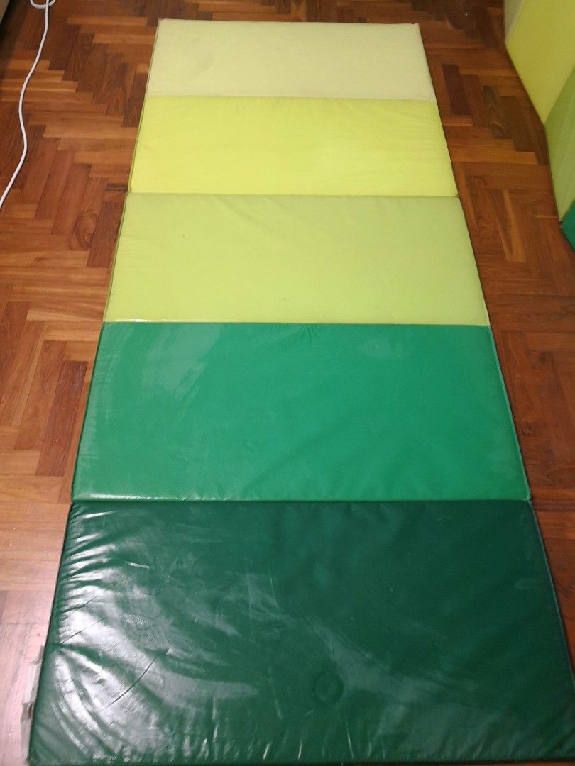 IKEA mat, Sports Equipment, Exercise & Fitness, Exercise Mats on Carousell