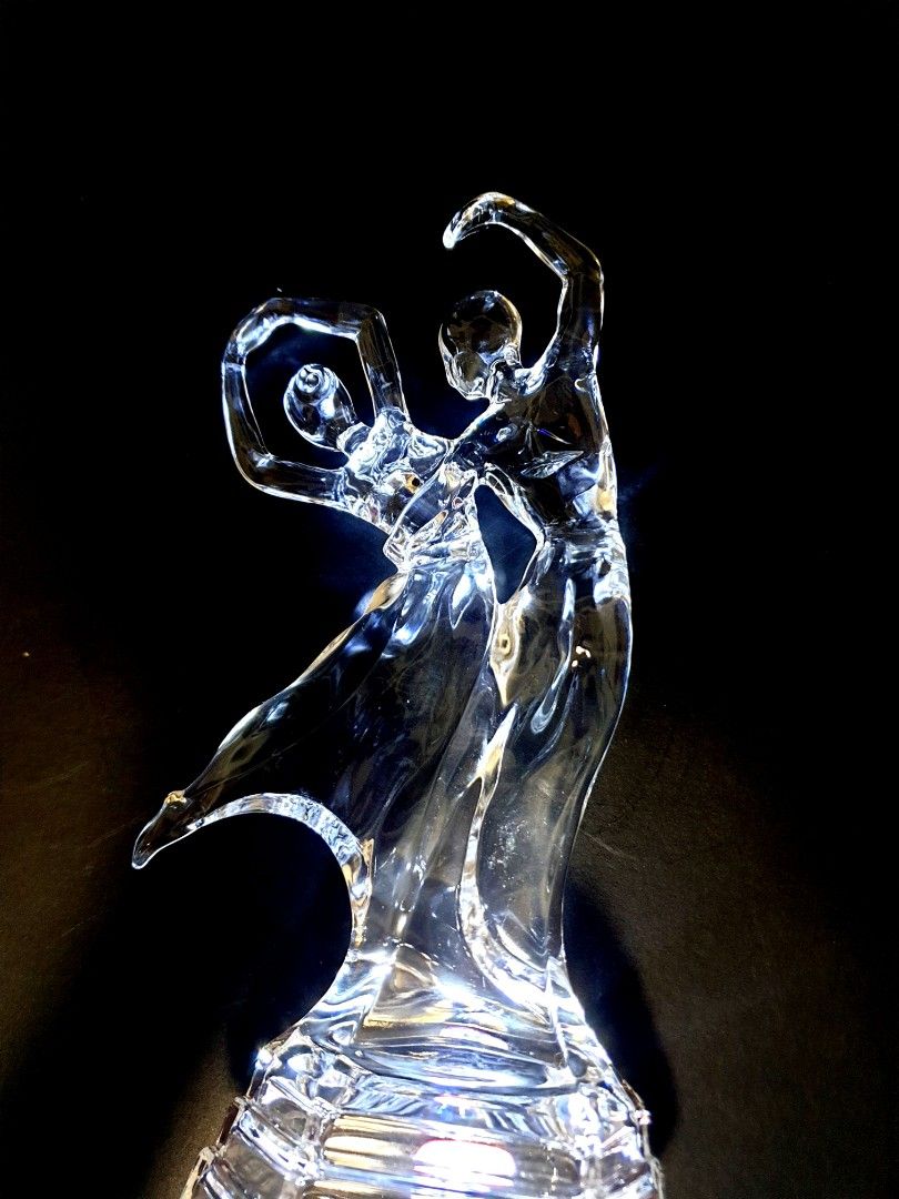 Itally RCR Royal Crystal Rock ice-skating dancers statue sculpture ...