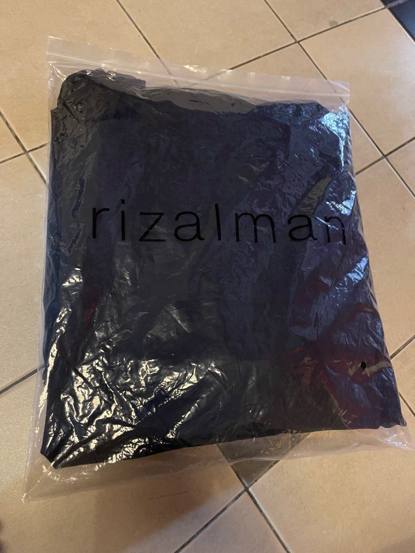 Jubah Tarim Rizalman JSB2023, Women's Fashion, Muslimah Fashion, Hijabs ...