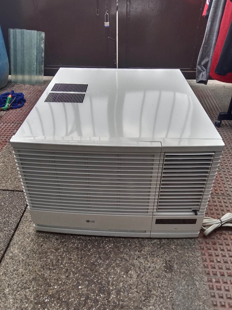 Aircon LG LA200PC Window Type 2HP (not inverter) (6 Months used) (For ...