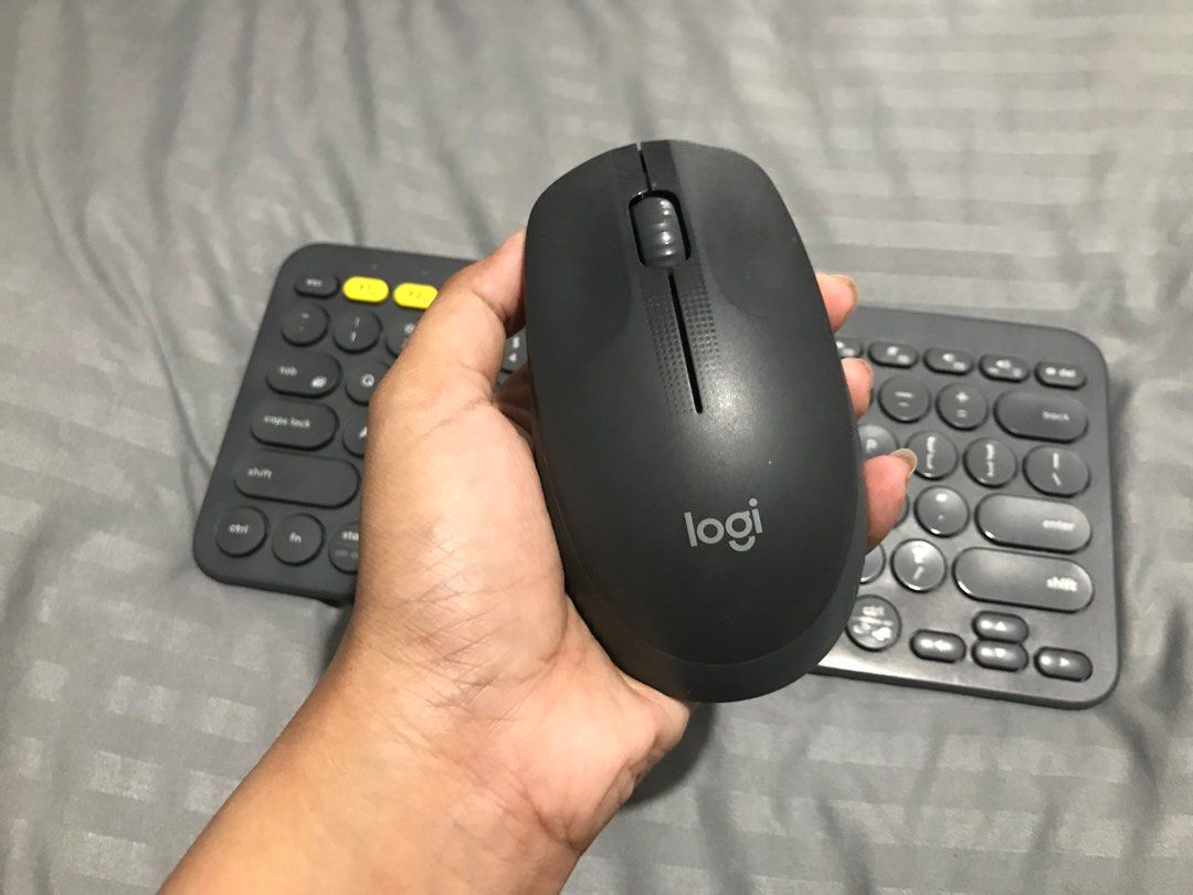 Logitech keyboard and mouse, Computers & Tech, Parts & Accessories, Computer Keyboard on Carousell