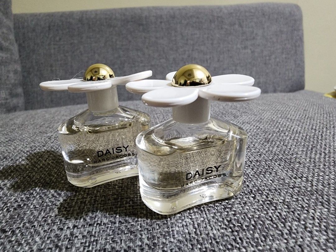 Marc Jacobs Daisy Mini EDT (Eau De Toilette) 4ml, Beauty & Personal ...