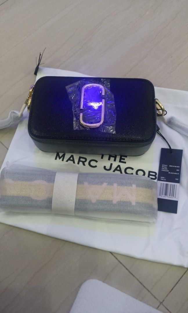 Marc Jacobs Snapshot, Fesyen Wanita, Tas & Dompet di Carousell