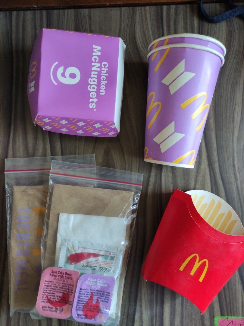 McD BTS Meal Set, Toys & Collectibles, Lainnya di Carousell