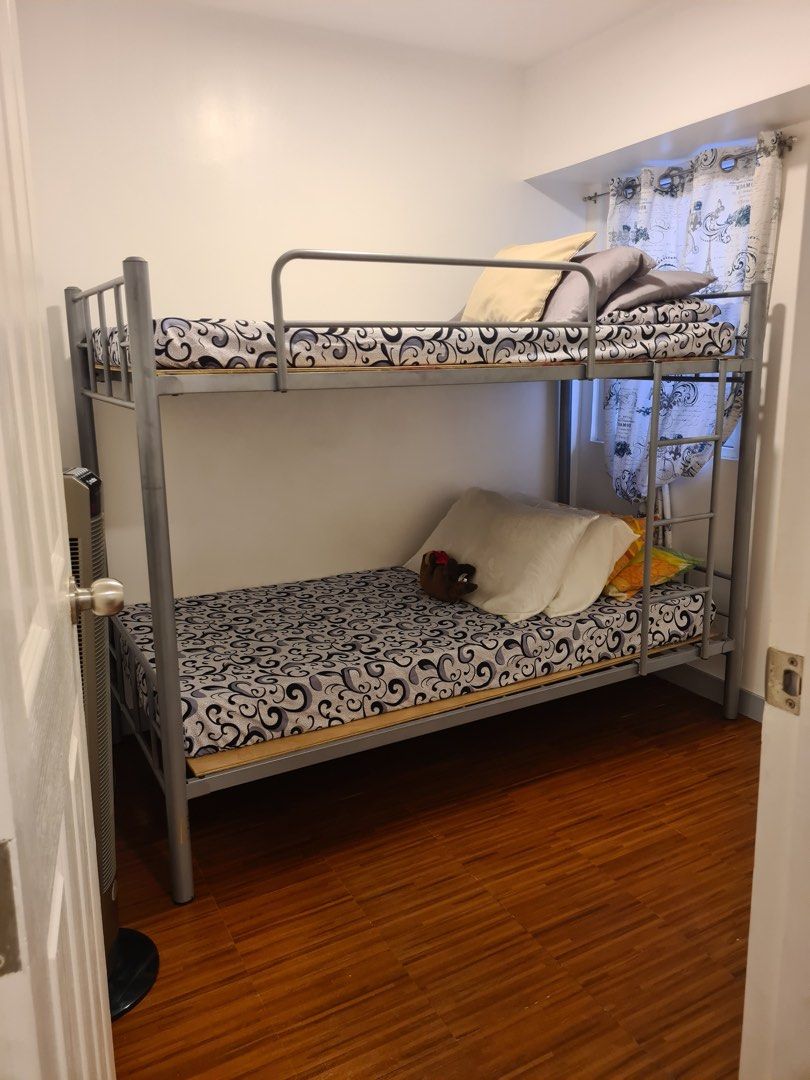 Metal double deck for 5k only, Furniture & Home Living, Furniture, Bed ...