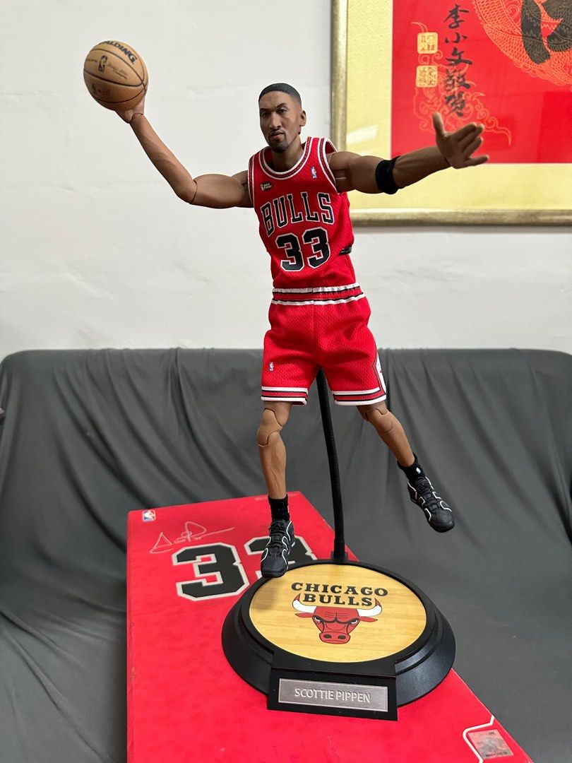 Michael Jordan, Dennis Rodman and Scottie Pippen ENTERBAY figurines ...