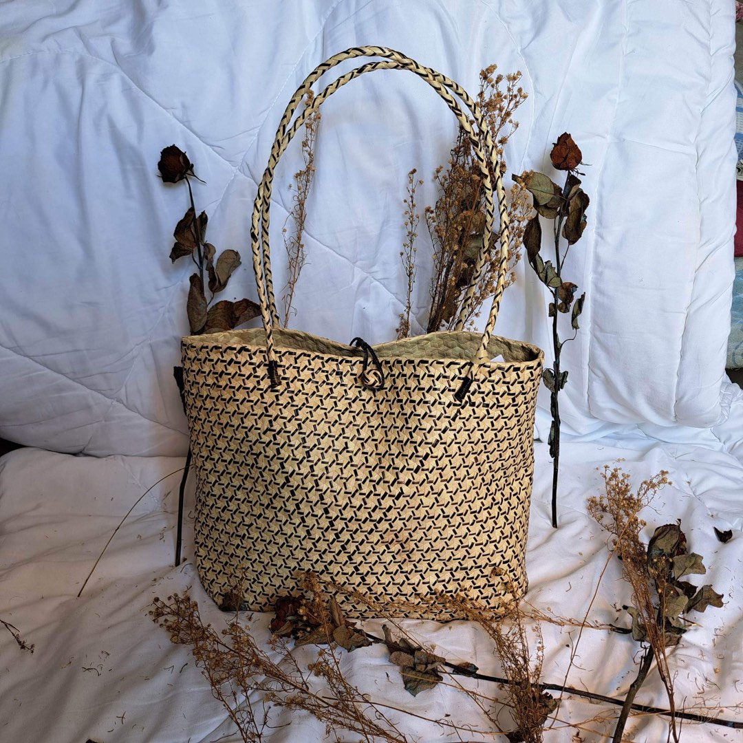 Native bag on Carousell