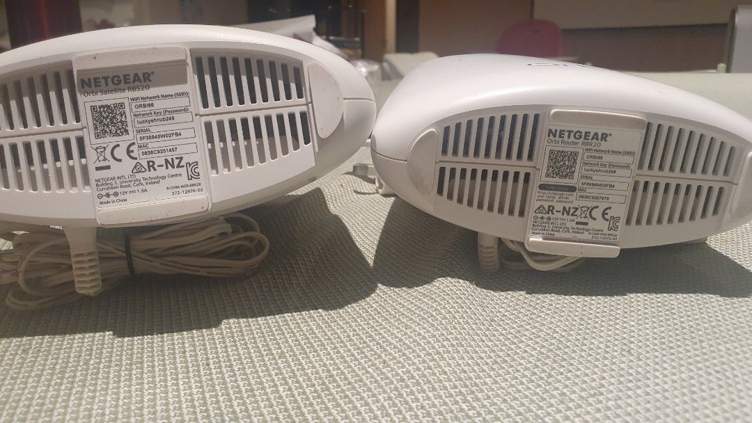 NETGEAR Orbi RBR20 & RBS20 mesh router set, Computers & Tech, Parts ...