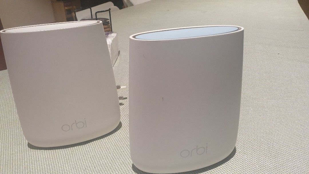 NETGEAR Orbi RBR20 & RBS20 mesh router set, Computers & Tech, Parts ...