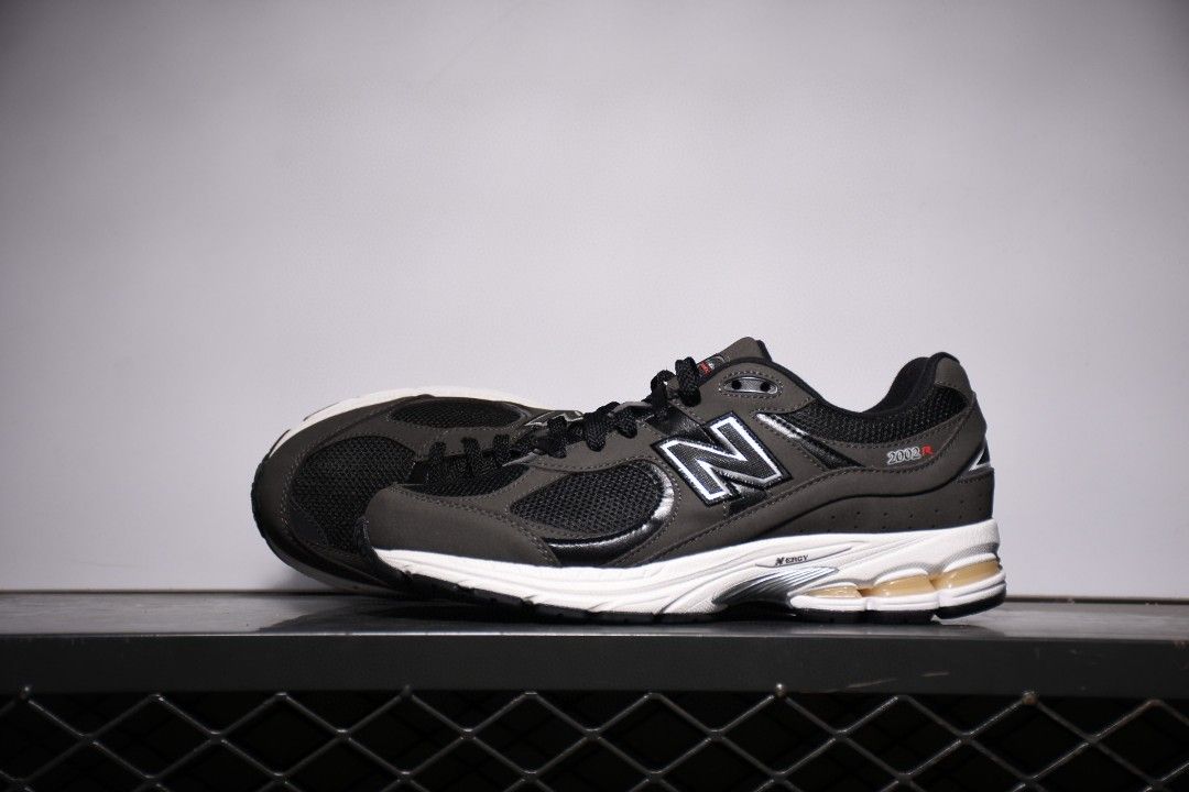 New Balance 2002R, 男裝, 鞋, 波鞋 - Carousell