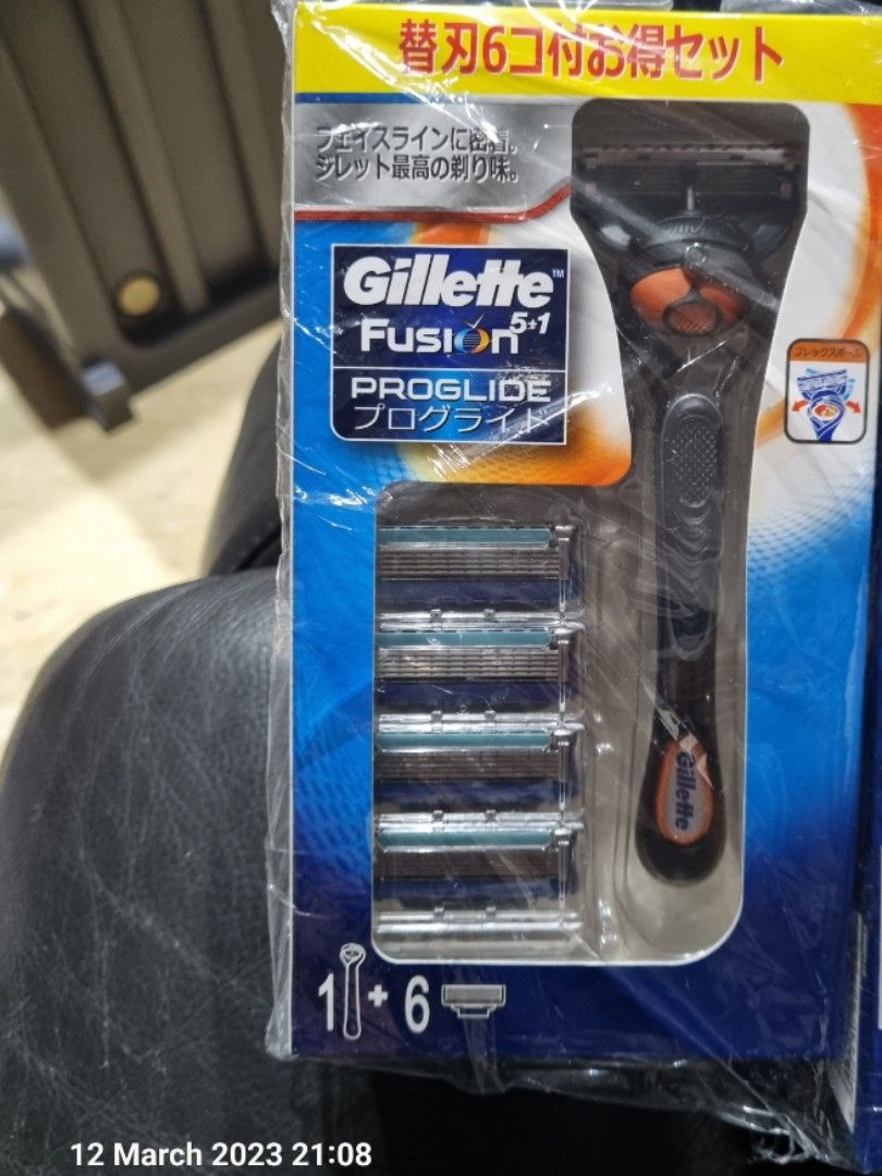 Original Gillette fusion proglide 6 blade + 1 razor, Beauty & Personal ...