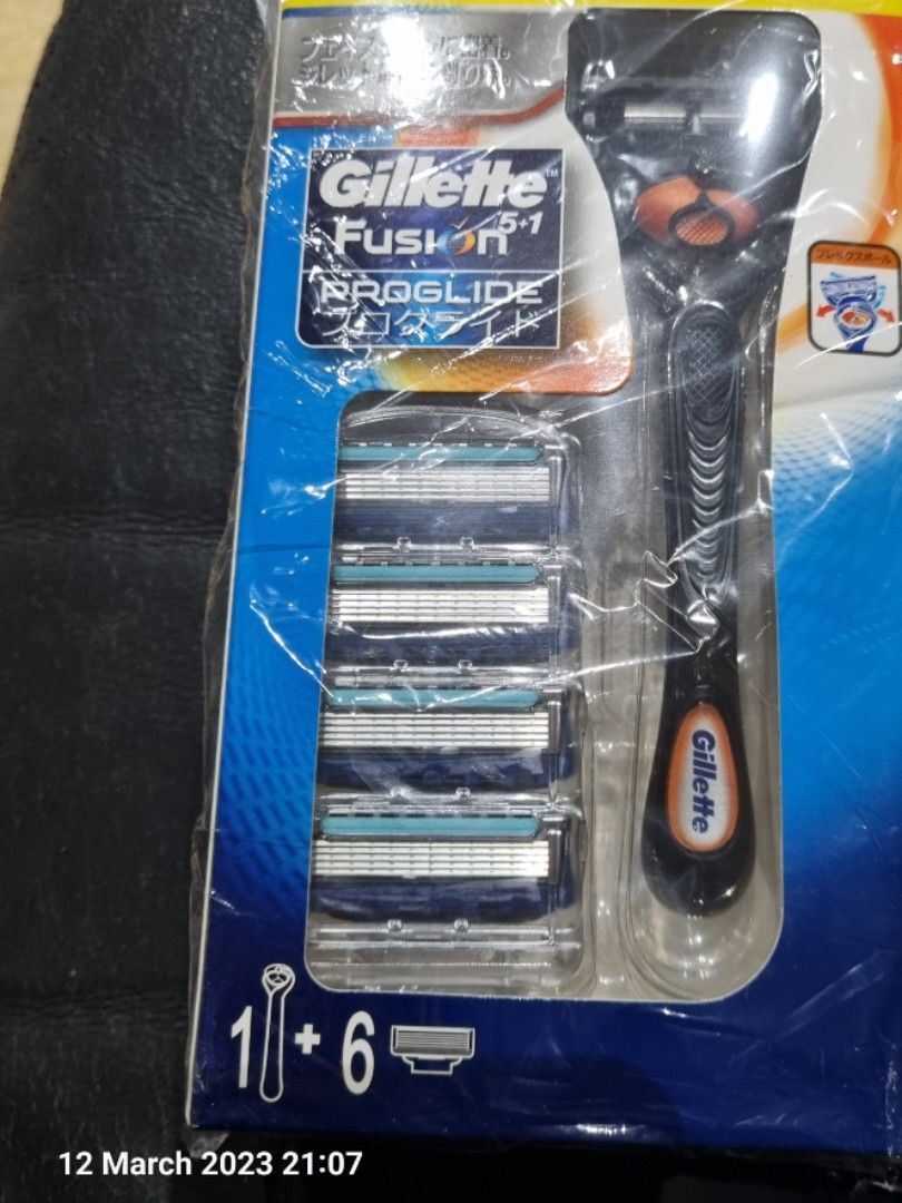 Original Gillette fusion proglide 6 blade + 1 razor, Beauty & Personal ...