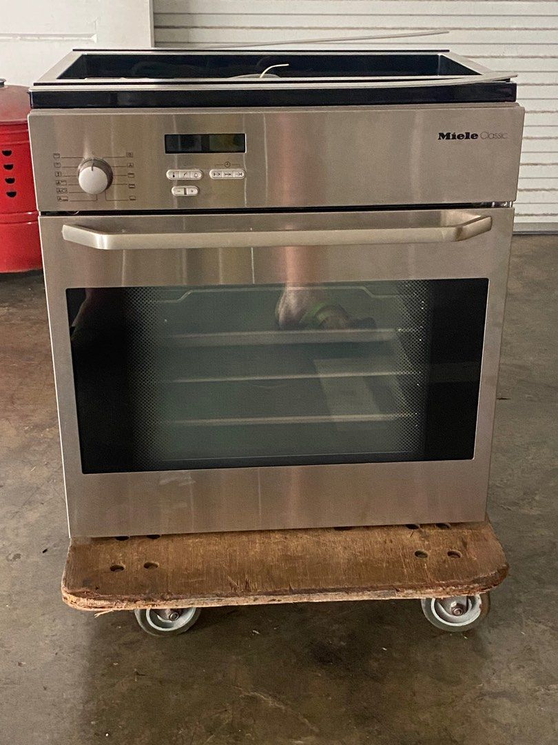 Miele built in Oven, TV & Home Appliances, Kitchen Appliances, Ovens ...