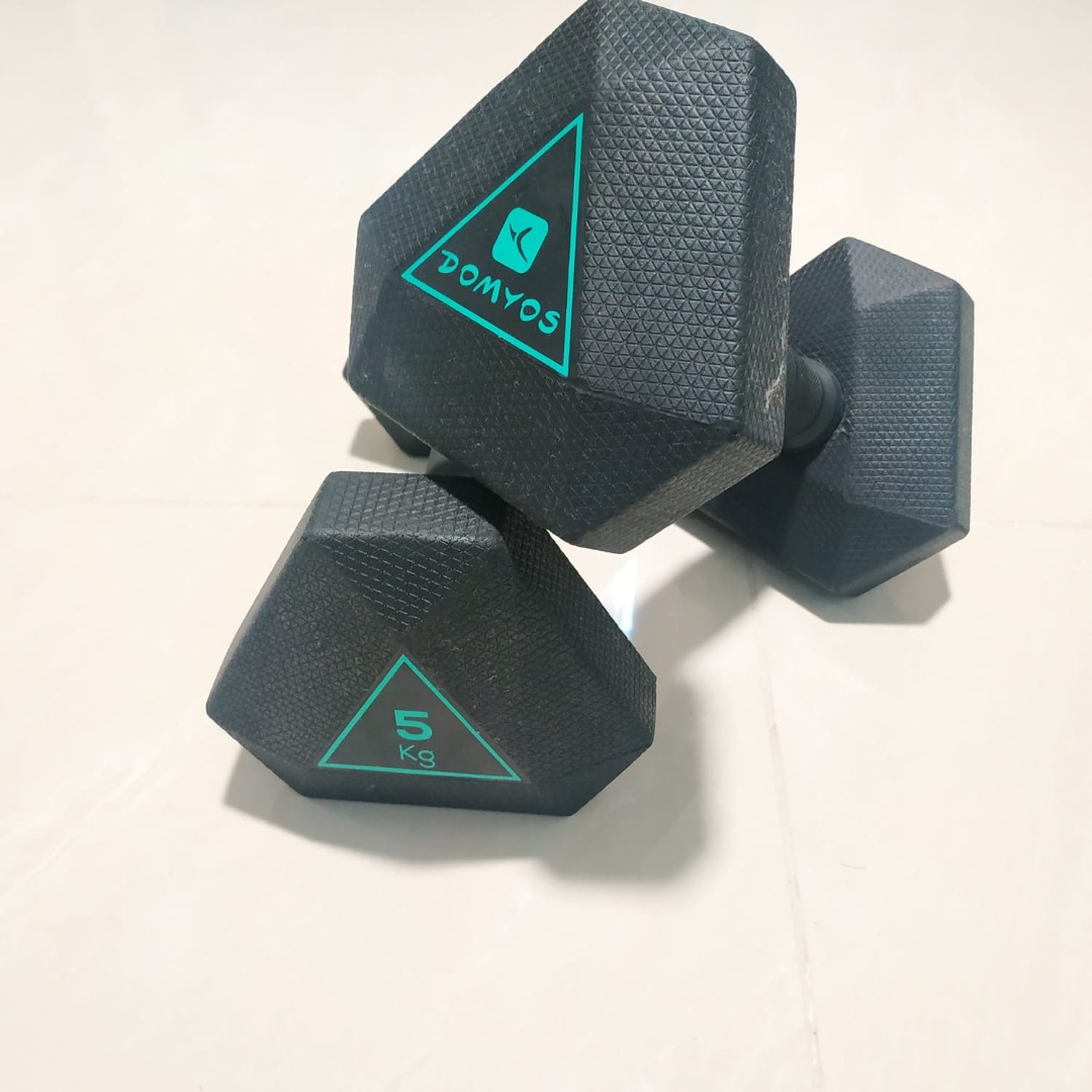 Pair of 5kg Domyos dumbbell, Sports Equipment, Exercise & Fitness ...