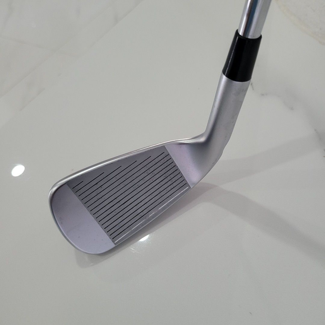 Ping ChipR Chipper, Sports Equipment, Sports & Games, Golf on Carousell