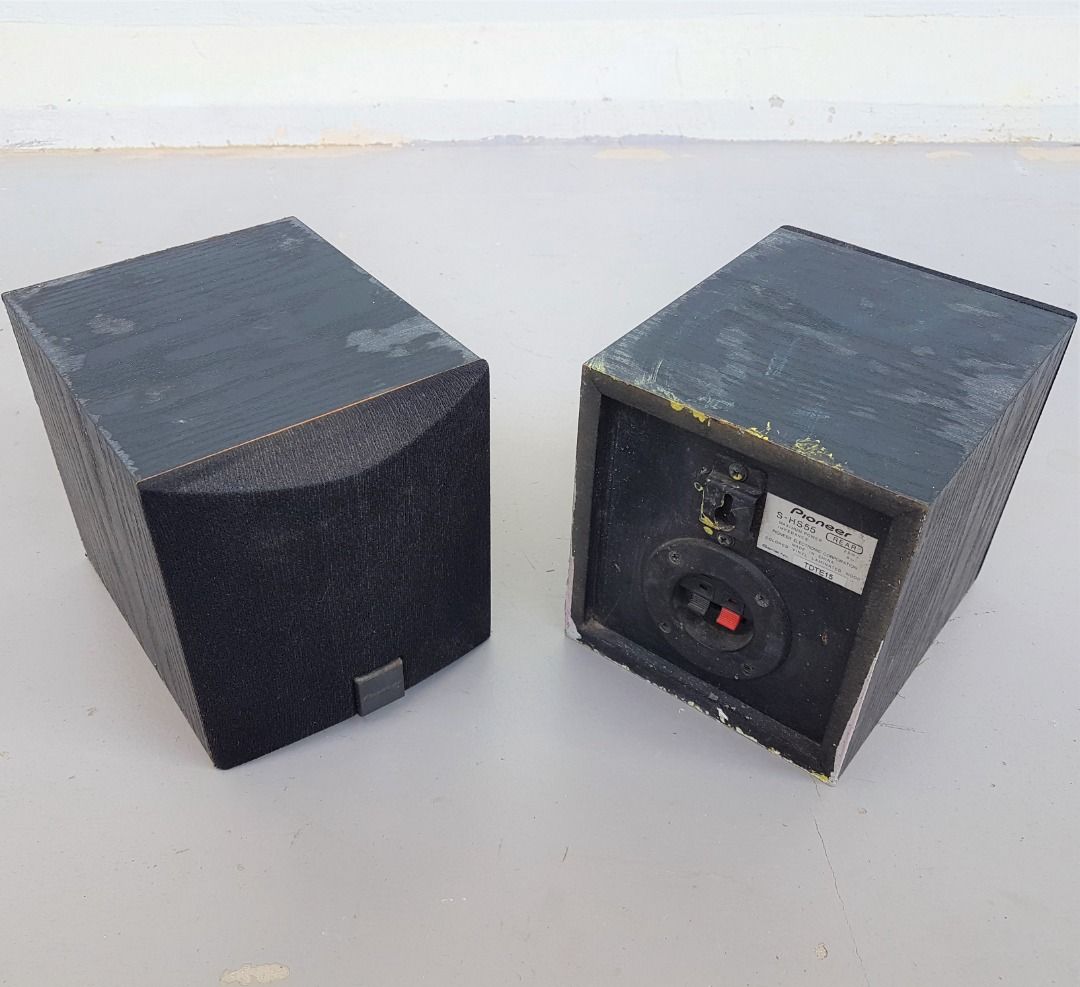 Pioneer Speaker System, 2 Pioneer Cube Speakers, 25 Watts Each, Model S ...